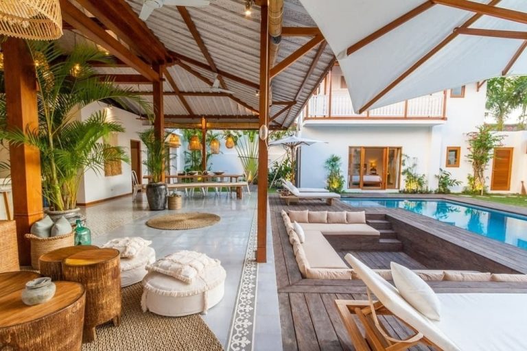 Bungalows in Bali | 10 Spectacular Water Villas, Sea Huts, & More